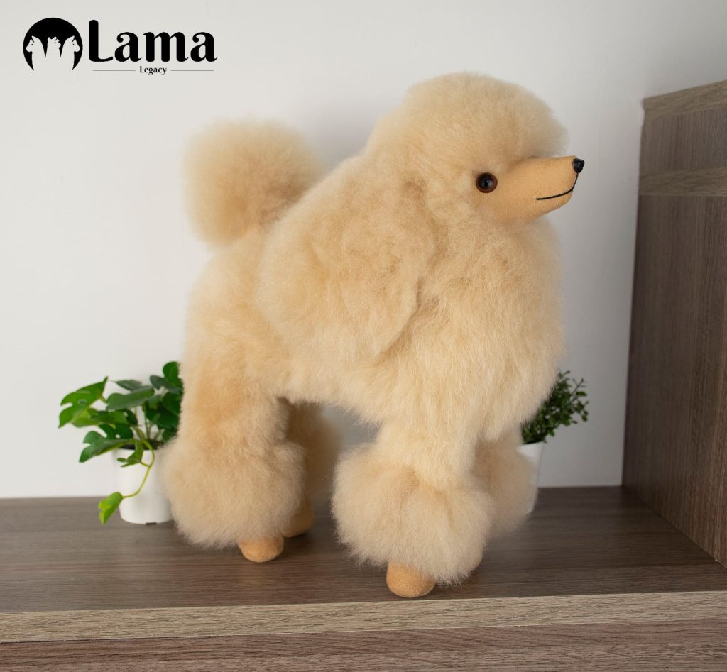French Poodle Decorativo de Alpaca G - Lama Legacy